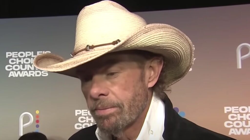 Country Star Calls Out Taylor Swift For Staying Silent About The Death